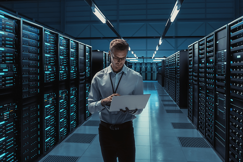 Managed vs. Unmanaged Switches: 5 Key Differences | CXtec Blog