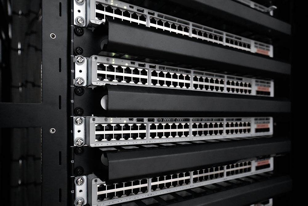 Buy Used/Refurbished Routers | Pre Owned Routers at Best Prices - CXtec